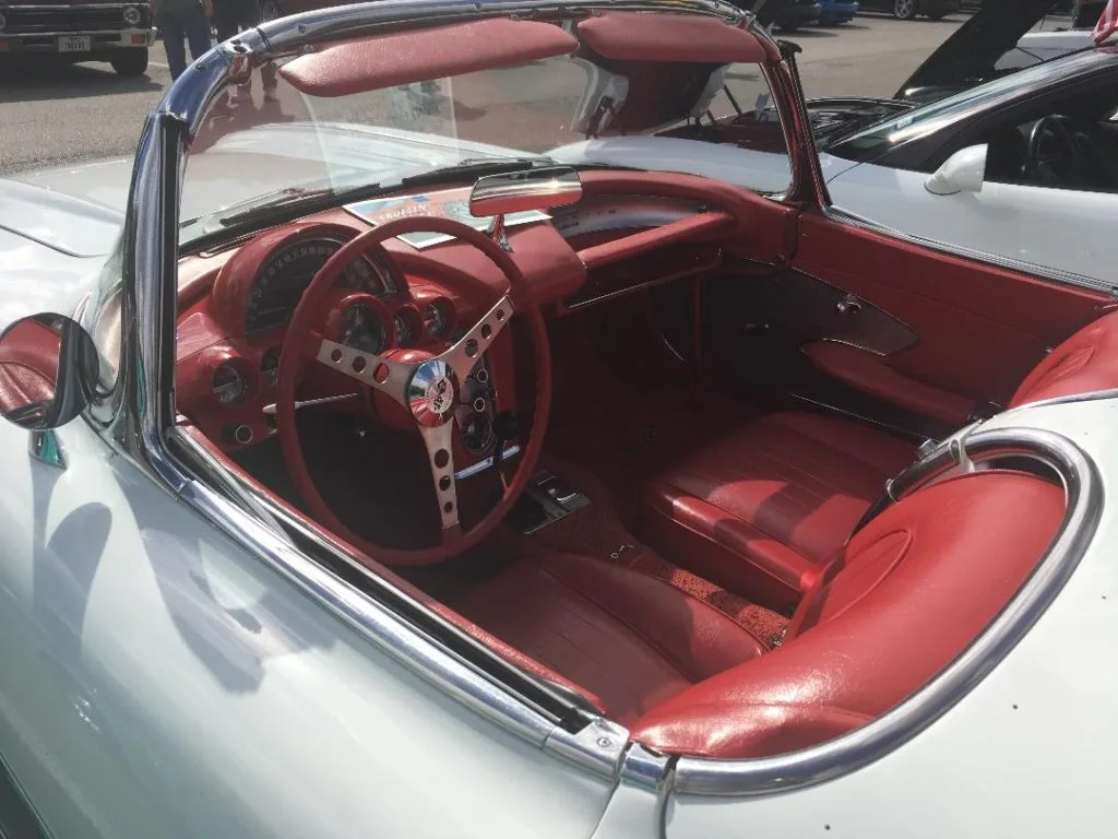 Stunning 1959 Chevy Corvette / Photos, Specs, Styling Details - AUTO ...